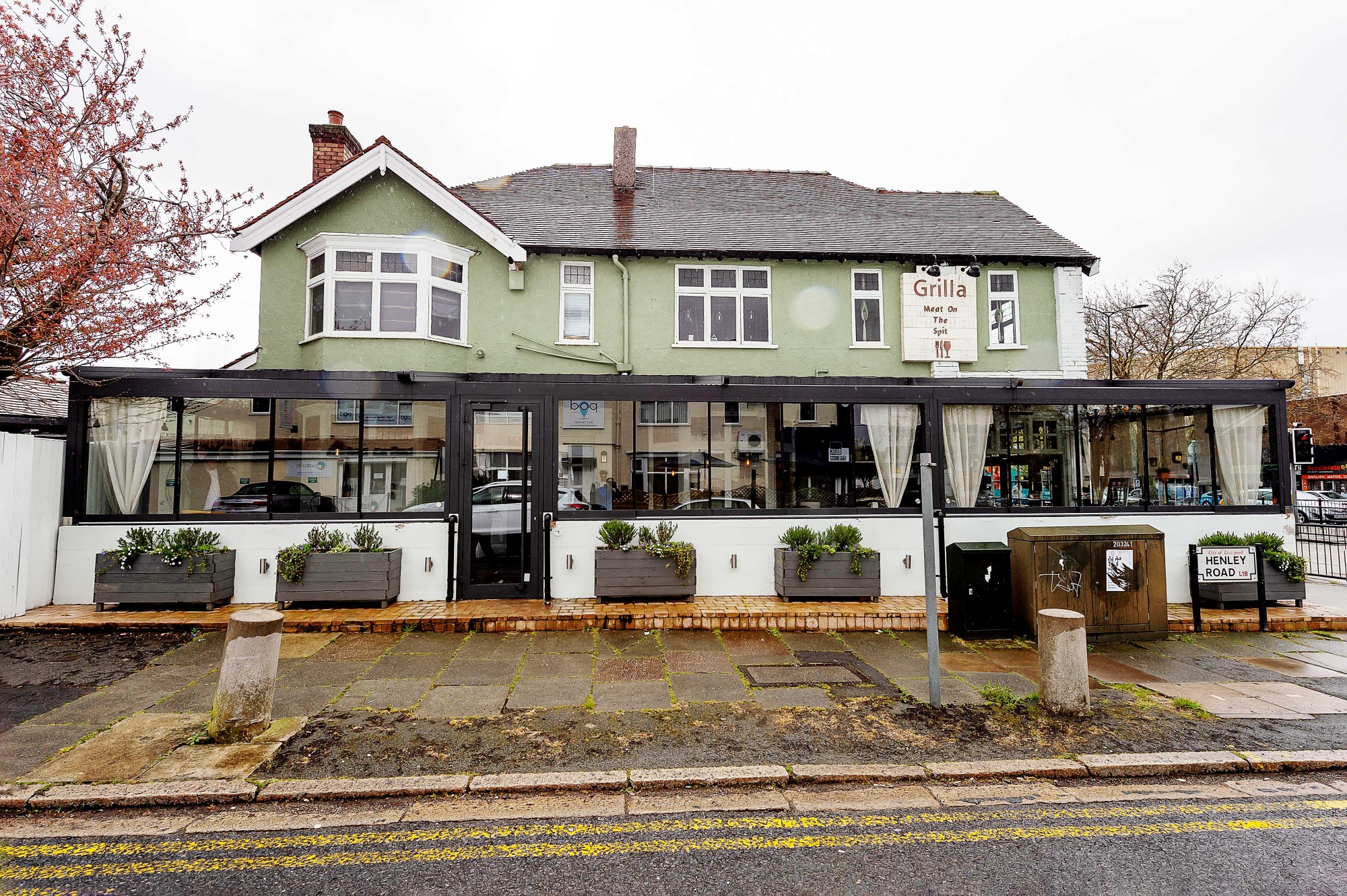 Commercial Restaurant Awnings, Patio Canopy Grilla Liverpool