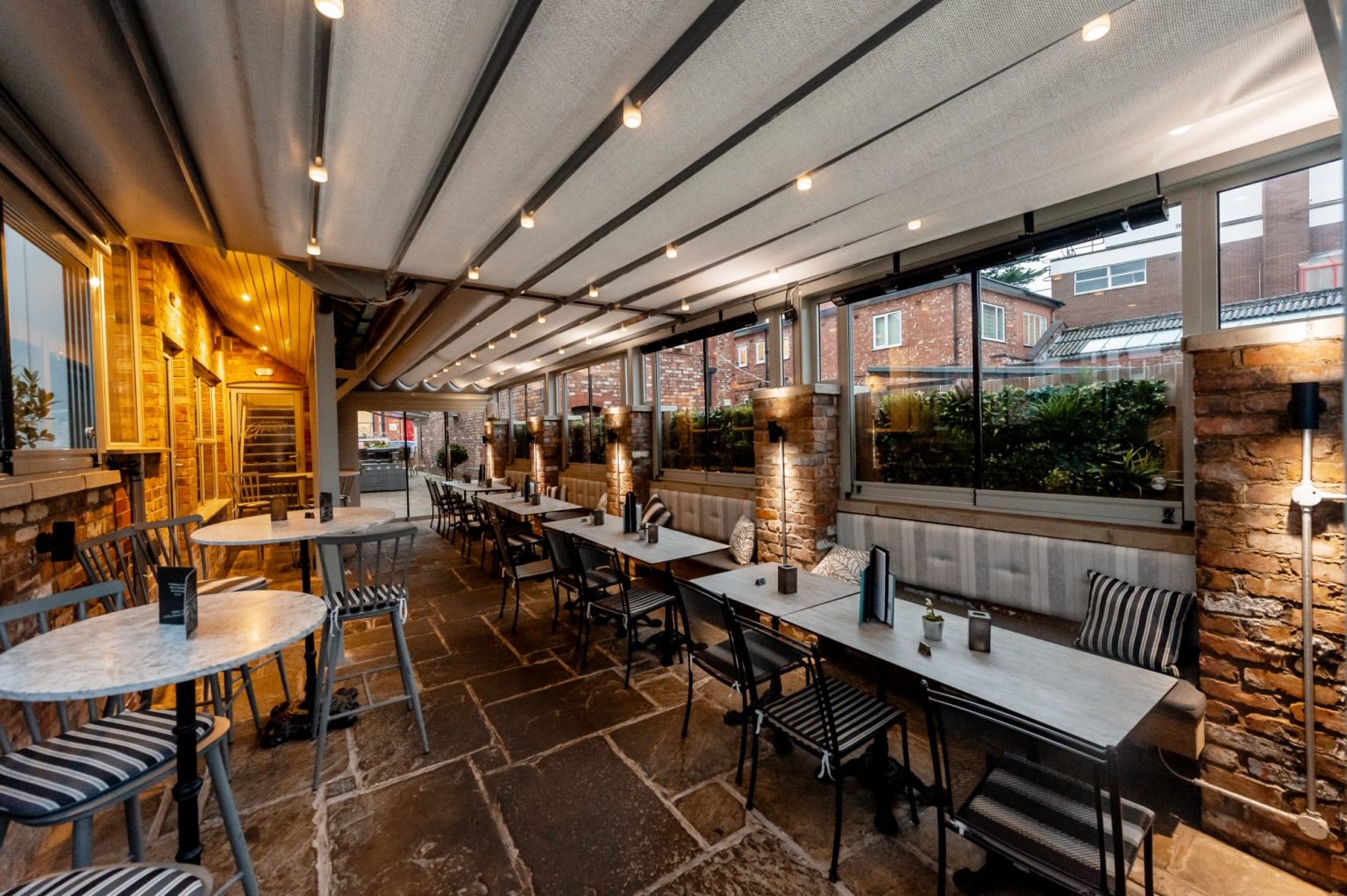 Modern Pergolas UK | Suburban Green Wilmslow