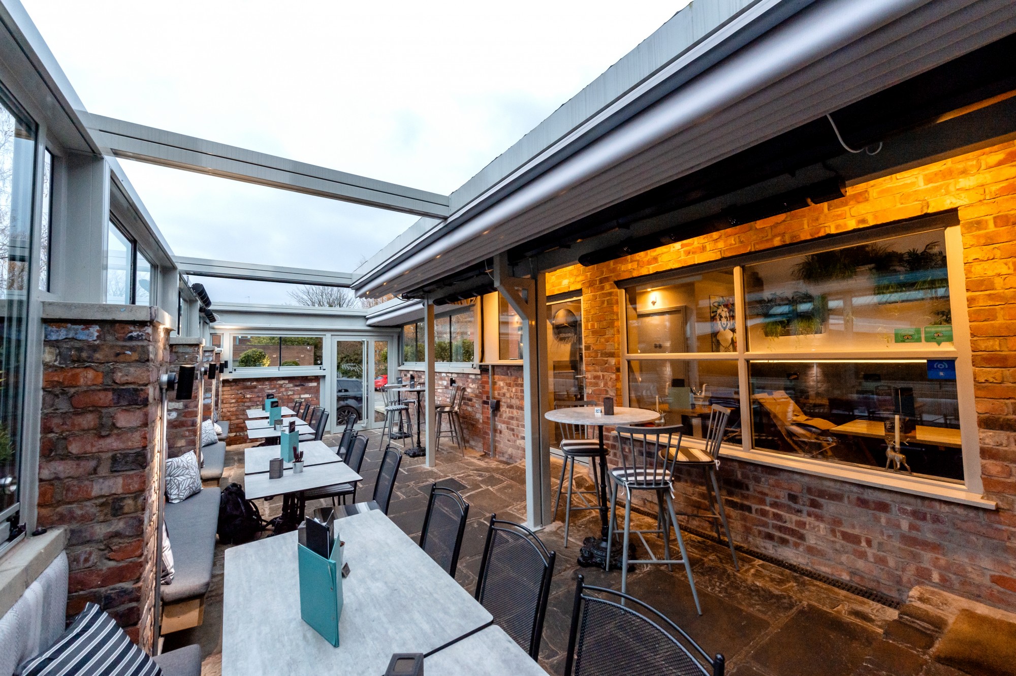 Modern Pergolas UK | Suburban Green Wilmslow